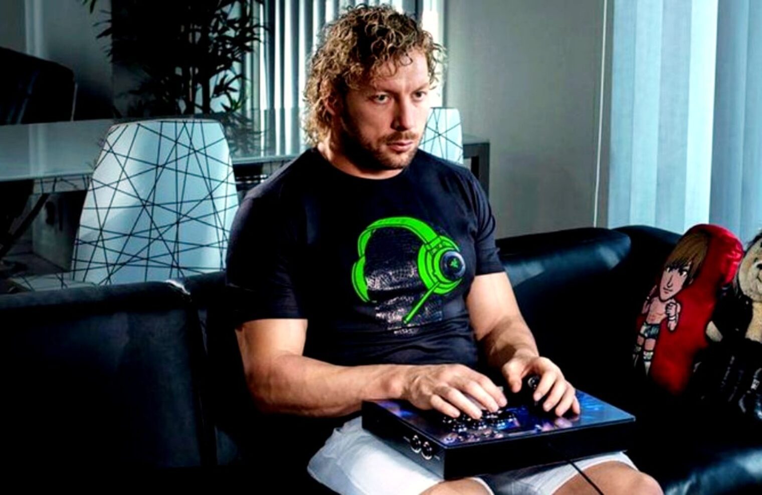 Kenny Omega está en Japón mientras se encuentra suspendido Kenny Omega está en Japón mientras se encuentra suspendido